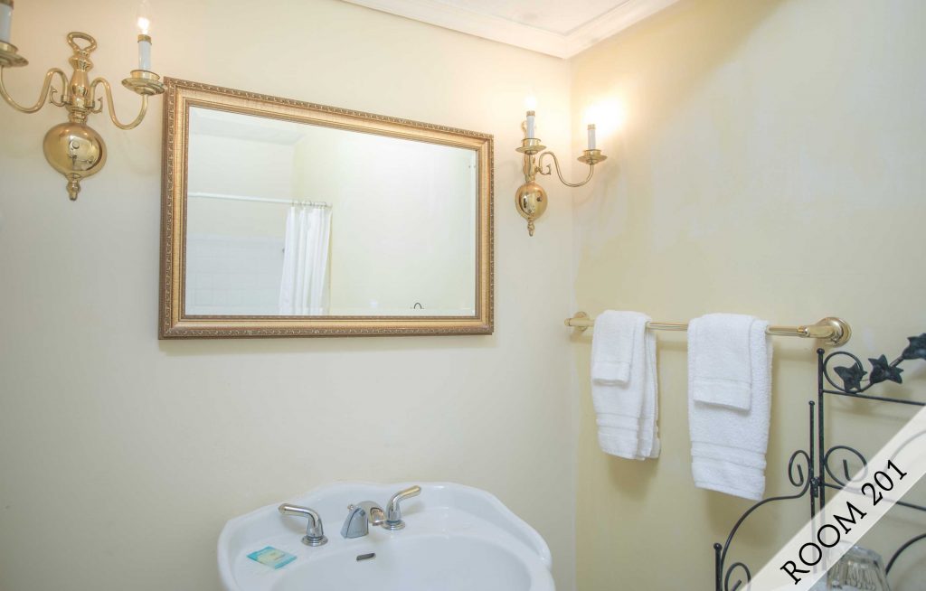 Room 201 – 17Hundred90 Inn & Restaurant