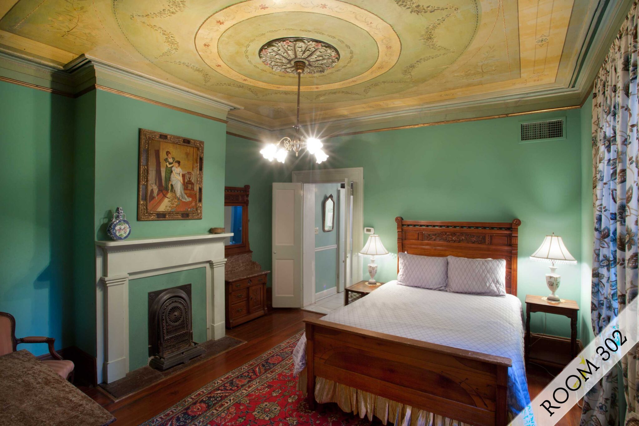 Room 302 – 17Hundred90 Inn & Restaurant