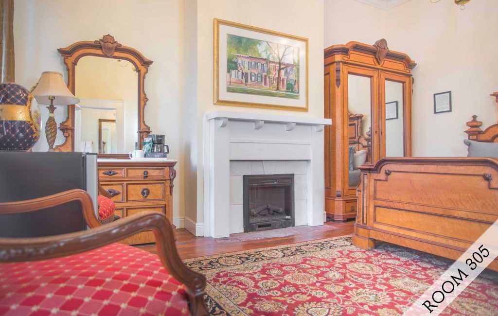 Room 305 – 17Hundred90 Inn & Restaurant